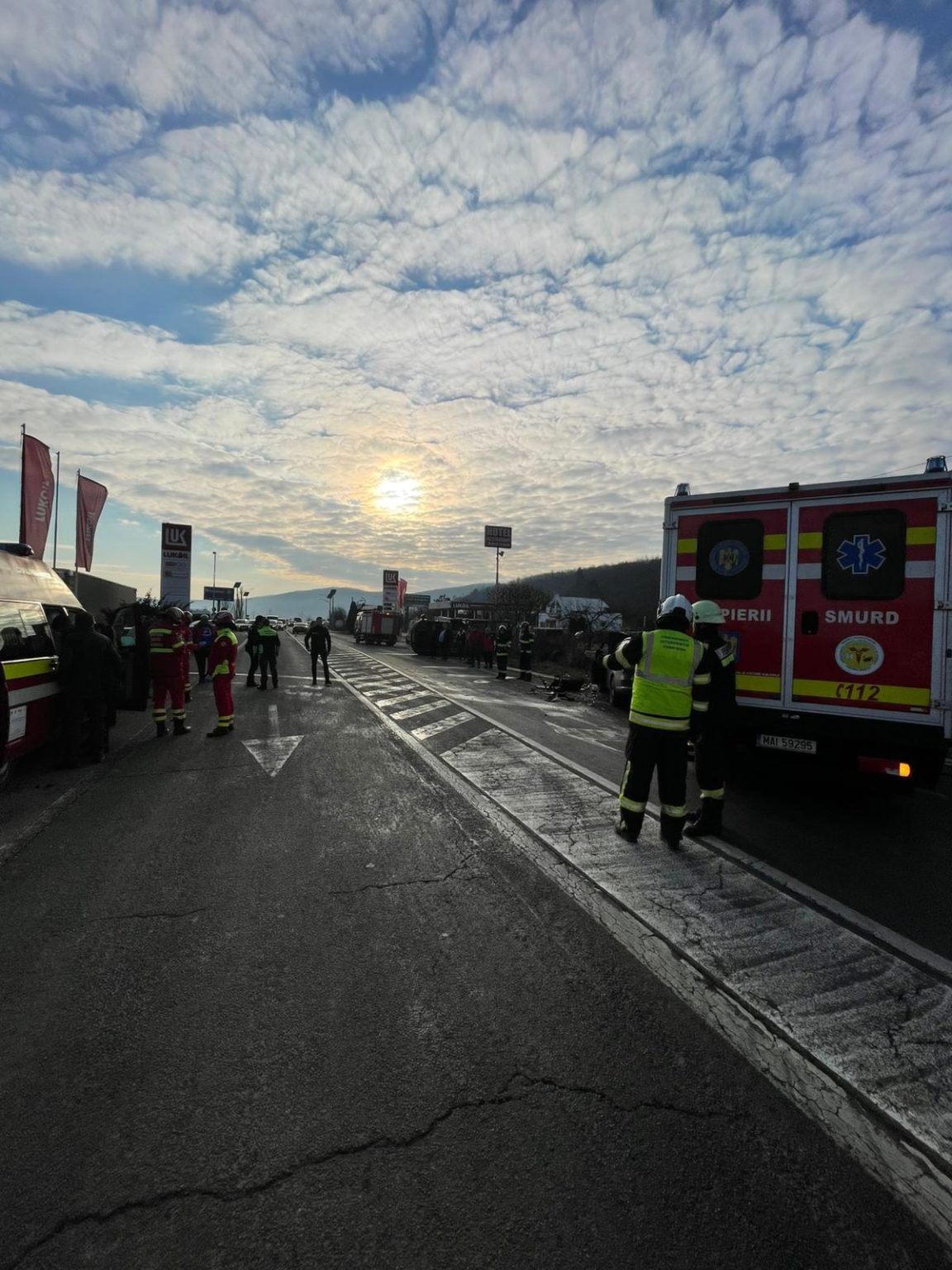 Accident la Crainimăt! 5 persoane implicate, dintre care 2 copii ...